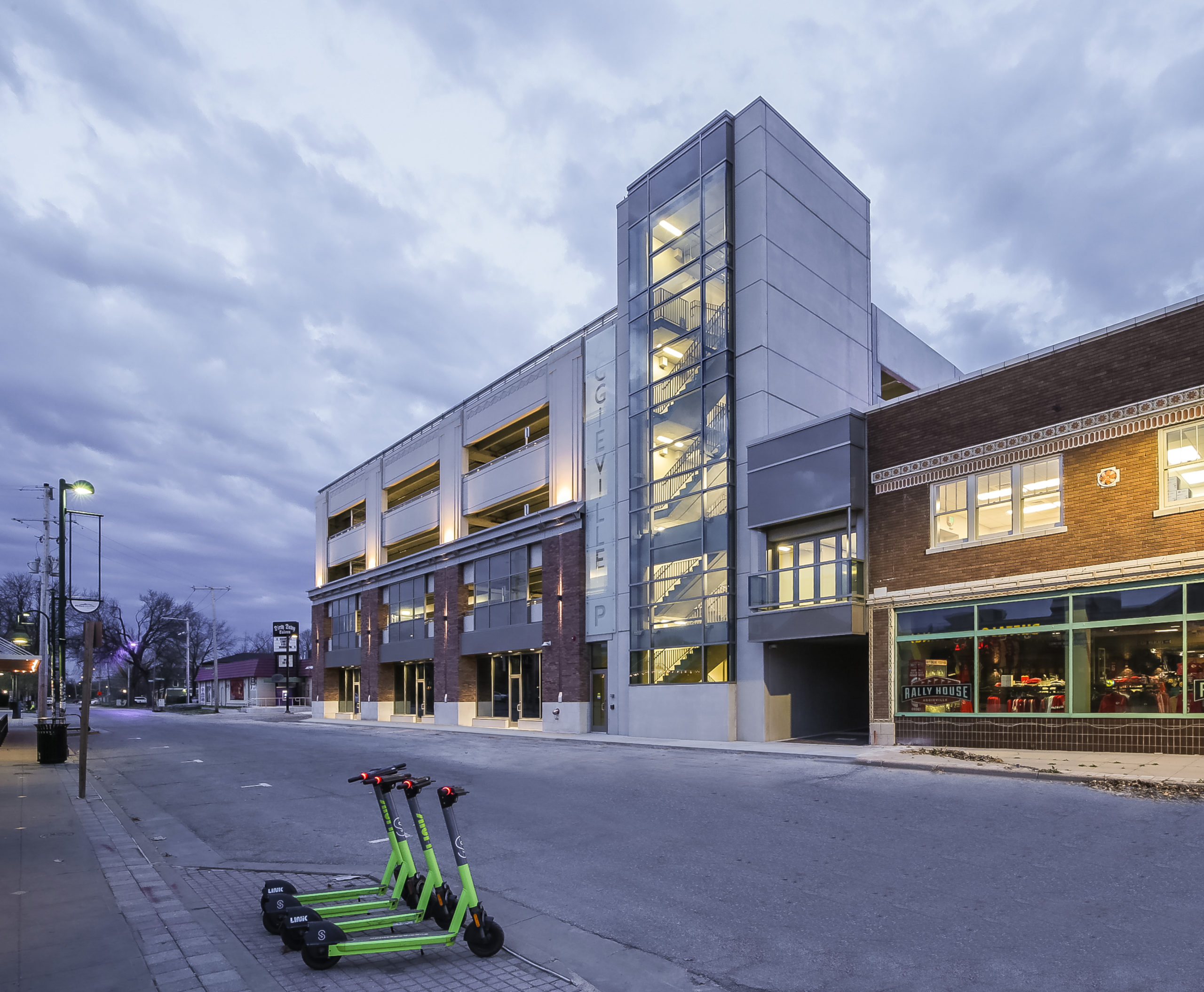 Aggieville Parking Garage - Kansas